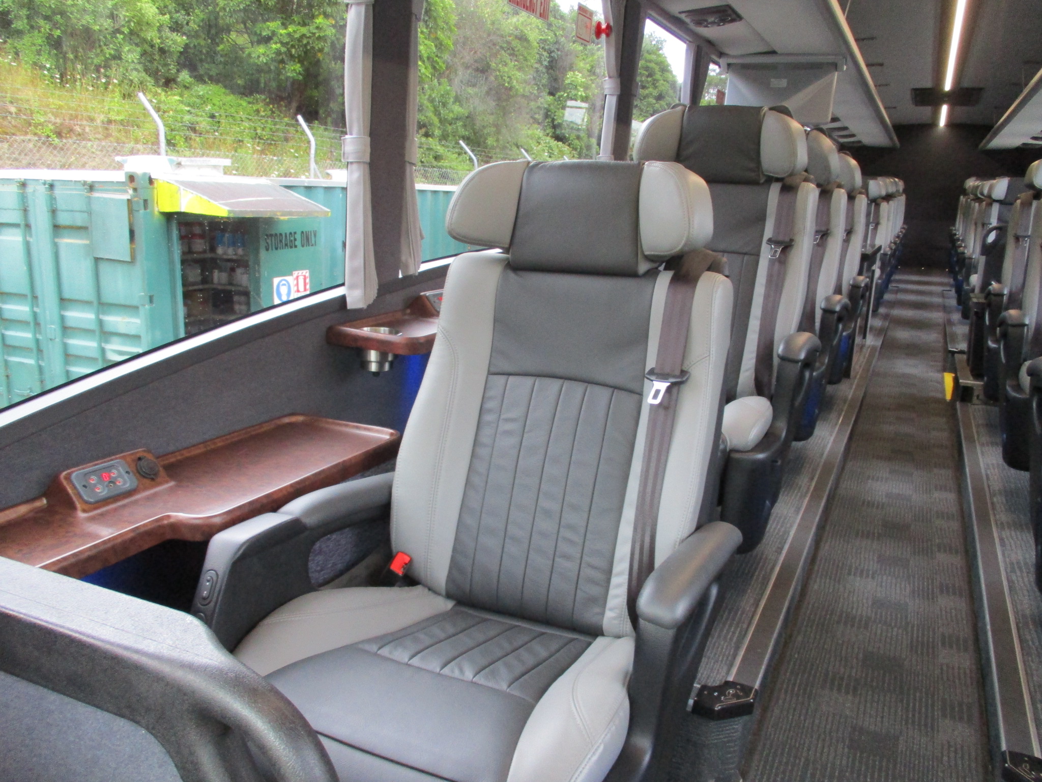 Coaches and Luxury 5-Star Buses - Kiwi Bus Builders